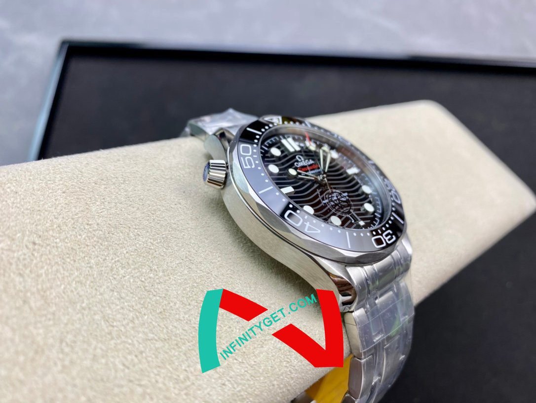 1:1 Superclone-OMEGA Seamaster Diver 300M 42mm (Black Dial seamaster ...